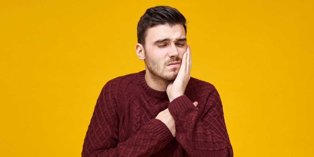 ¿Tienes un Diente Negro? Conoce las Consecuencias de las Caries
