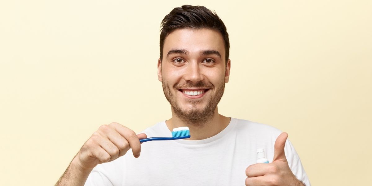 ¿Tienes un Diente Negro? Conoce las Consecuencias de las Caries